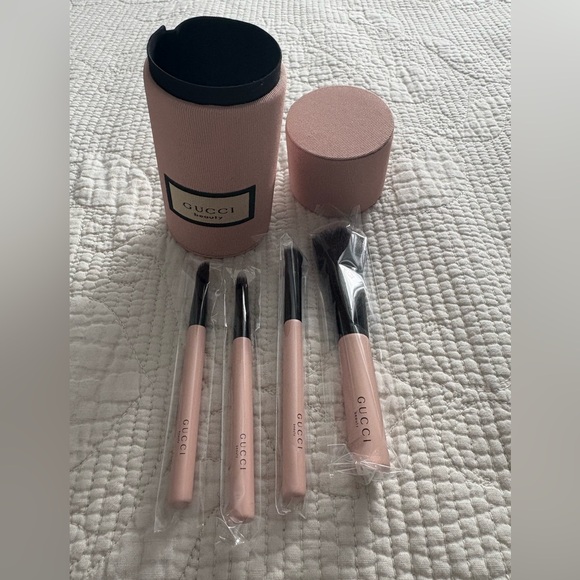 Gucci | Makeup | Gucci Blush Pink Beauty 4 Brush Travel Collection With ...
